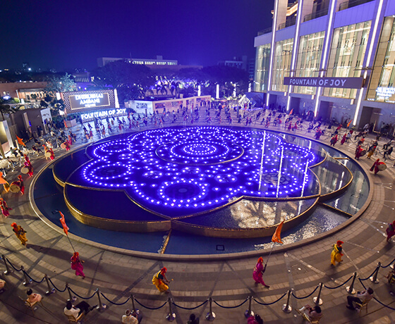 Fountain of Joy - Dhirubhai Ambani Square | Jio World Centre